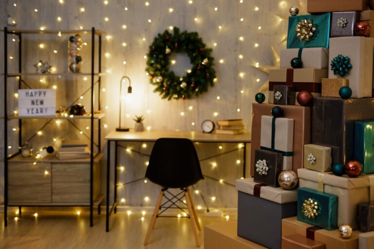 30 New Year's 2026 Party Ideas for Office (Workplace Celebrations ...